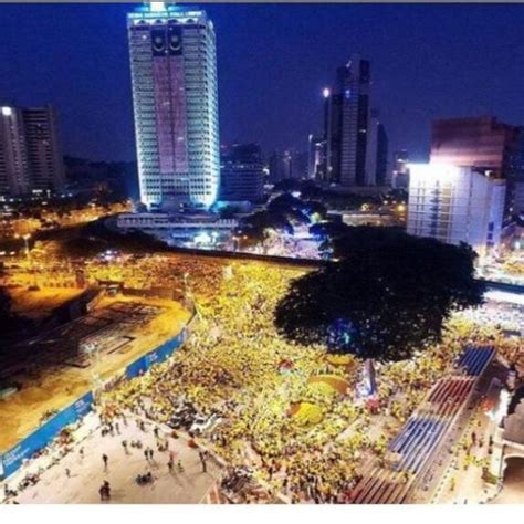 Topmost Liked Photo Depicting A Wide Shot Download Scientific Diagram