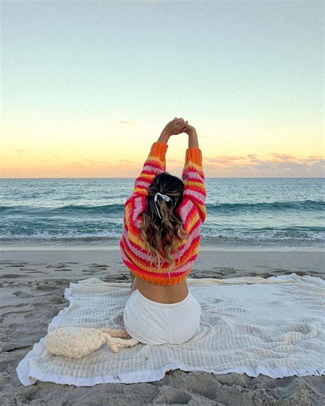 Beach Photoshoot Poses Ideas For Woman Girls Beach Photo Poses