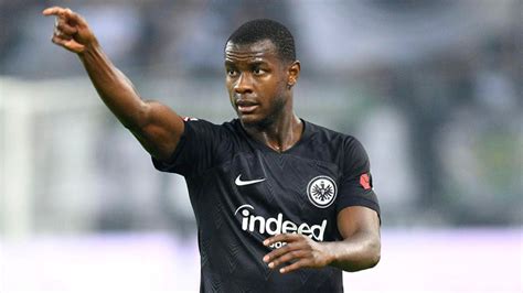 Fabrizio Romano Responds To Reports Of Deal Between Barcelona And Evan