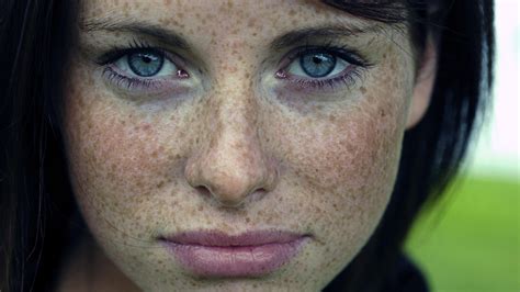 Stunning Model Hd Wallpaper Captivating Portrait Of Natural Beauty