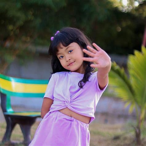 Nway Oo May နွေဦးမေ