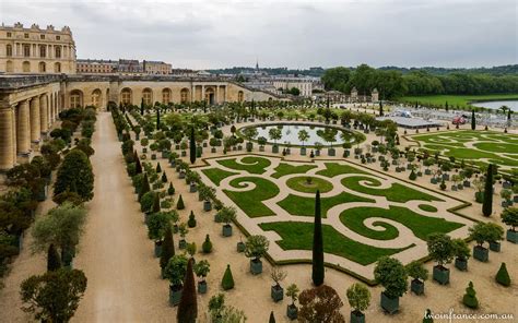 Palace Of Versailles Gardens