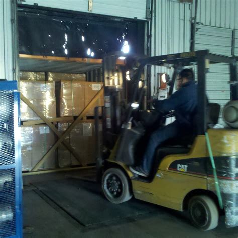 Shipping Container Loading And Unloading Lindner Logistics