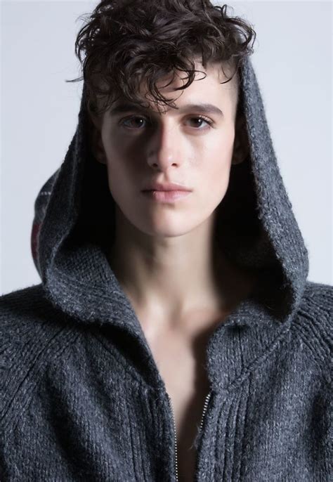 Man Or Woman This Androgynous Model Will Make You Rethink Gender Stereotypes Demilked