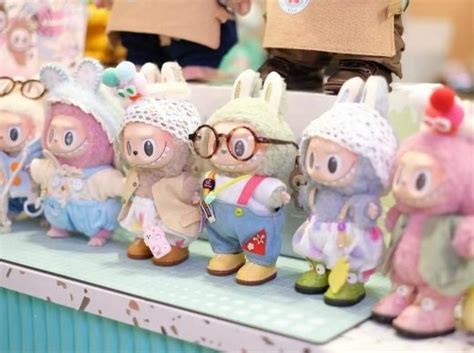 Police Captures Over 100 Fake Labubu Dolls Valued 100 000 Baht Thaiger
