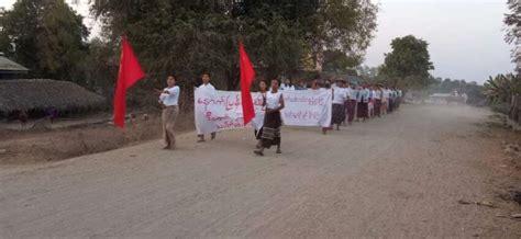 နောက်ပြန်မလှည့်ကြေး ဒီတော်လှန်ရေး လူထုသပိတ် စစ်ကြောင်းက စစ်အာဏာရှင် ချေမှုန်းရေး ချီတက် ဆန္ဒပ