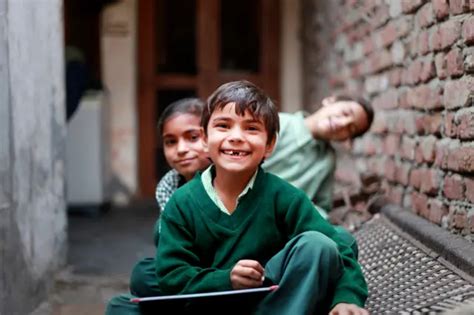 مدھیہ پردیش 14 سال پہلے ہونے والے تیسرے بچے کی پیدائش پر خاتون ٹیچر