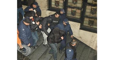 Отложиха делото срещу „Наглите за догодина