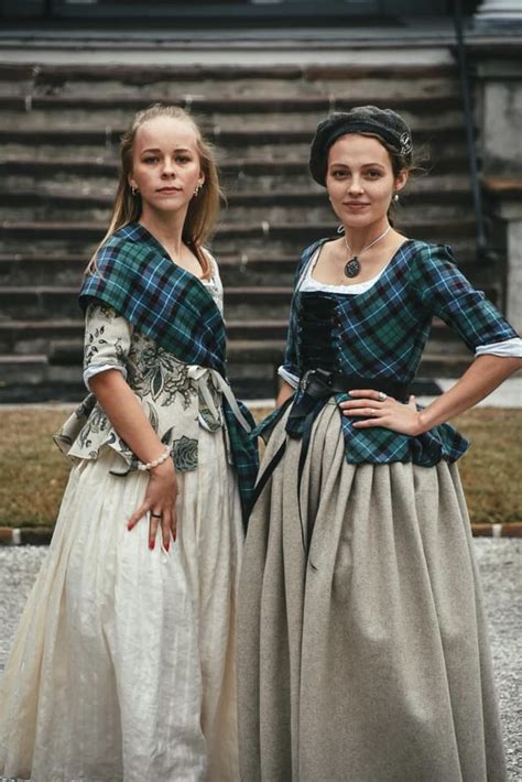 Pin By Jen Woods On Costume Scottish Dress Scottish Clothing Scottish Fashion