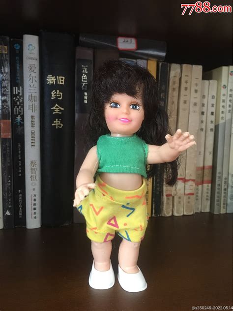 编号203号库存怀旧穿衣娃娃 胶皮玩具 7788商城七七八八商品交易平台