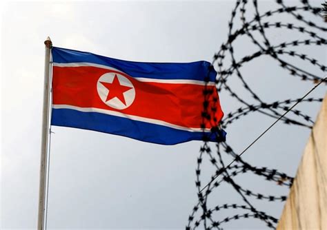 ชายเกาหลีเหนือว่ายน้ำข้ามทะเล 10 ชั่วโมง หนีมาเกาหลีใต้