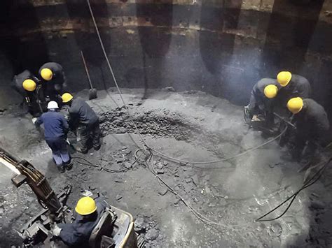 炉内清理照片 施工照片 新 山东省信隆炉窑工程有限公司