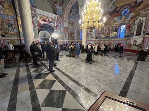 БОРБА ЗА ВЕРУ Порфирије служио молебан за наш верни народ и светиње на Косову и Метохији а