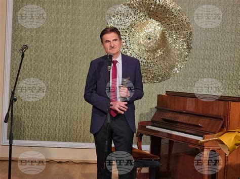 Номинации за ежегодната персонална награда „Ловешки меч“ вече се приемат в Община Ловеч Утро