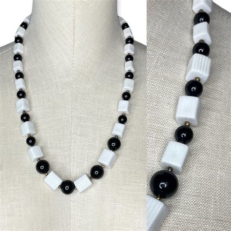 Vintage Jewelry Vintage White Black Beaded Necklace Square Round