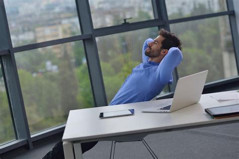Chill Out With These 7 Office Relaxation Tips