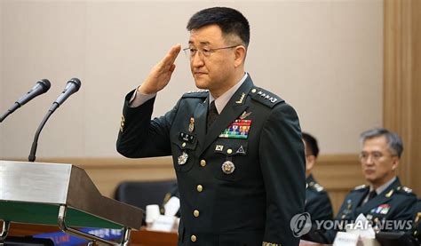 [속보] 계엄사령관에 육군 대장 박안수 연합뉴스