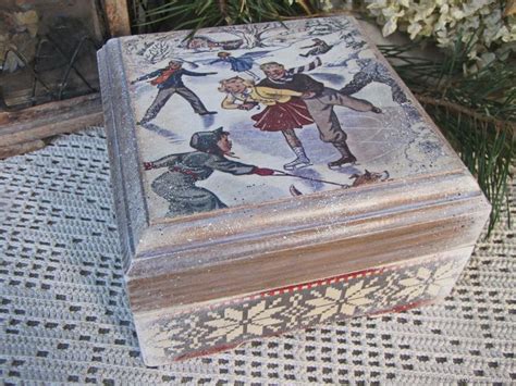 Купить Шкатулочка с коньками в винтажном стиле в интернет магазине на Ярмарке Мастеров Wooden