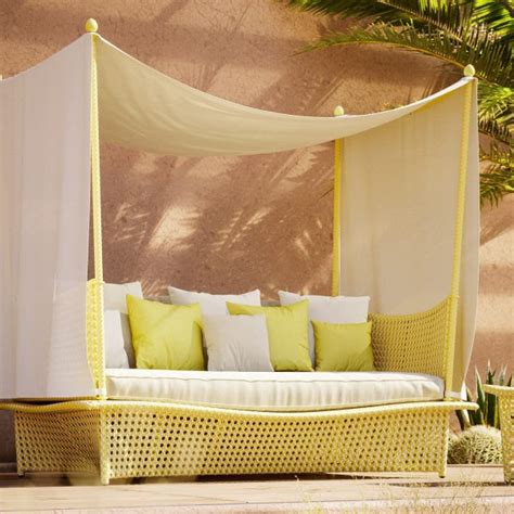 Daydream Daybed By Richard Frinier For Dedon Dezeen Showroom