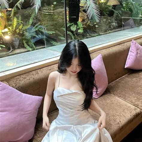 Hoàng Thị Hà Vy Havy W W • Threads Say More