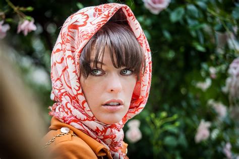 Millajovovich Snapped Behind The Scenes