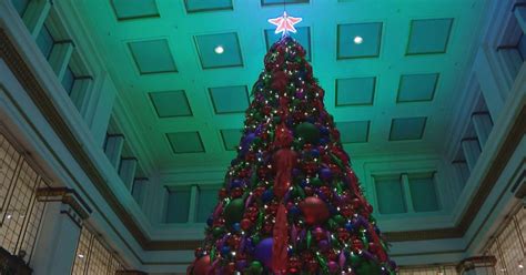 Chicago Macys Walnut Room Giving Early Access To Christmas