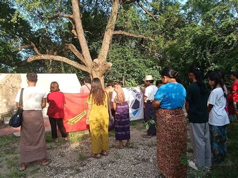 Khit Thit Media နိုင်ငံကူးလက်မှတ် ထုတ်ပေးမှု စစ်တပ်က ထိန်းချုပ် တင်းကျပ်ထားမှုကြောင့် ပတ်စ