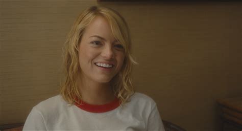 Emma Stone In Aloha Stunning Hd Movie Wallpaper
