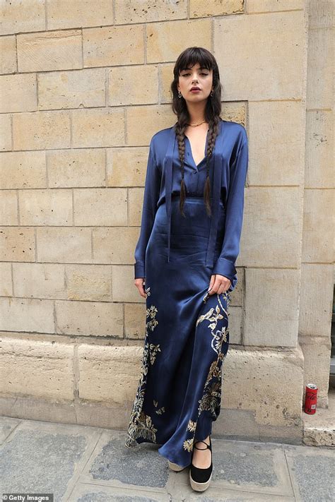 Monica Bellucci And Vincent Cassels Daughter Deva Cassel 19 Stuns In