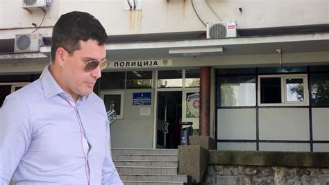 Lazukić Prevario Sve Kod Mup A Čukarica Pogledajte šta Je Uradio Okupljenima Srbija Danas