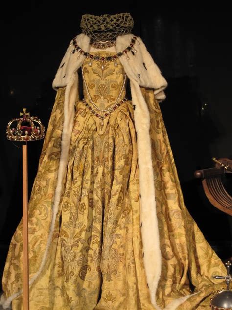 Queen Elizabeth Dresses