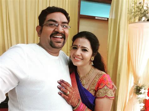 நடிகை ஸ்ரீ துர்காவின் குடும்பத்தை பார்த்து உள்ளீர்களா… என்ன ஒரு அழகான குடும்பம் புகைப்படம் இதோ