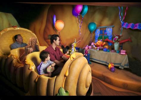 Disneyland Winnie The Pooh Ride