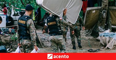 Escarbando Presidente Abinader Empieza A Recorrer Zonas Afectadas Por