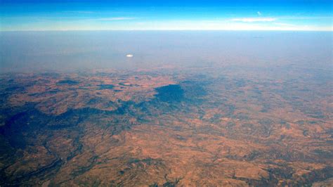 Mushroom Shaped Superplume Of Scorching Hot Rock May Be Splitting Africa In 2 Live Science