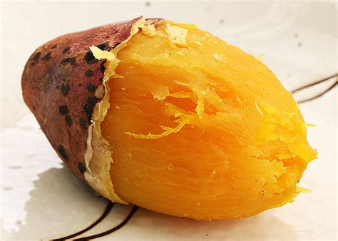 ねっとり焼き芋好きな方焼き芋をねっとり仕上げるレシピ教えますさつまいもの選び方さつまいもを熟成させる方法オーブンレンジ炊飯器で