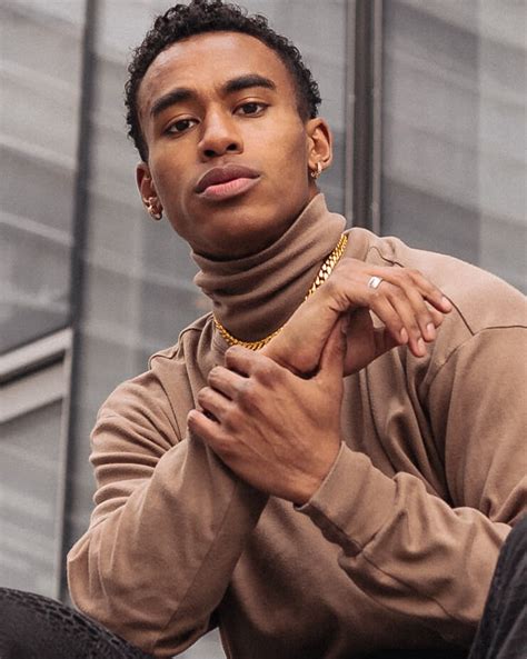 Roger Walker Collections Clothing