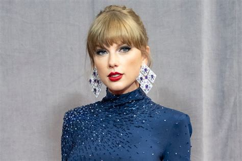Taylor Swift Gets Boost In Battle Against Explicit AI Pictures Newsweek