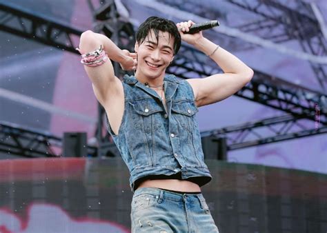 1년전 오늘 워터밤 완전 찢어놨던 문빈😏 인스티즈 Instiz 이슈 카테고리