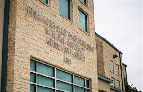 Female Pflugerville Isd Staff Member Charged With Sexting Kissing