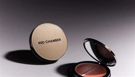 朱栈获融资；优衣库拟推首款刨冰；国内开第三家老佛爷百货 知乎