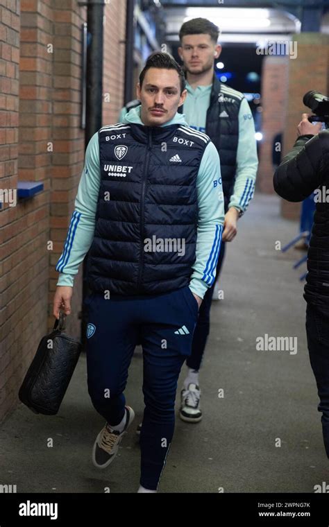 Connor Roberts Leeds United Before The Sky Bet Championship Match