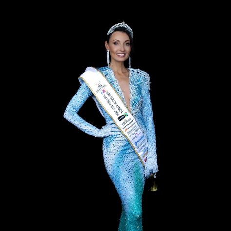 Margaret Hirsch Margaret Hirsch Added A New Photo