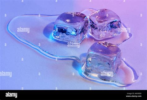 Ice Cube Melting Hd