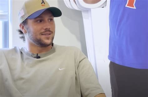 How Did 2024s NFL MVP Josh Allen Start Dating MCUs Kate Bishop Hailee Steinfeld