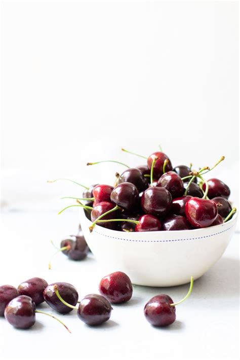 3 Reasons To Reach For Sweet Cherries Marisa Moore Nutrition