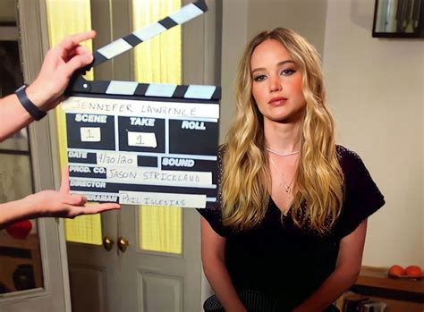 Best 13 Jennifer Lawrence Cuts Her Hair In The Movie Joy Artofit