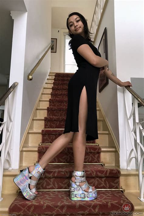 Iris Search Porn Photos