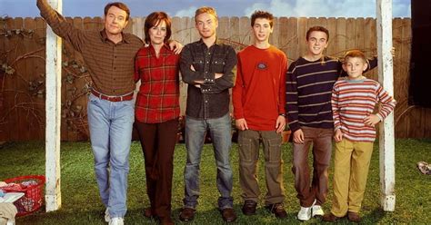 Malcolm In The Middle Set Became So Bad Frankie Muniz Walked Off Two