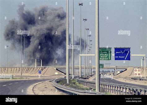 Gulf1991 First Gulf War 27th March 1991 A Huge Cloud Of Smoke And Dust